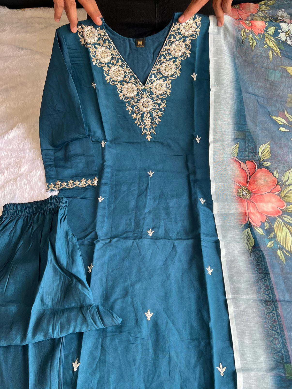 3 Pieces Designer Kurti Sets – KVS FASHION BOUTIQUE